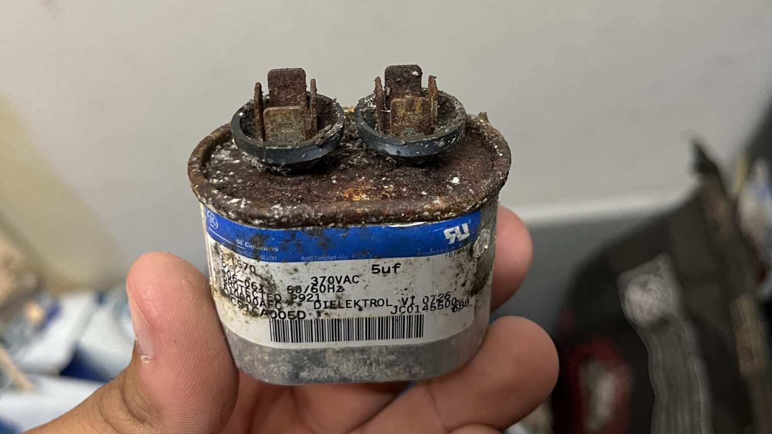 Why Does Capacitor Replacement Cost So Much? | Air Tech of Central Florida